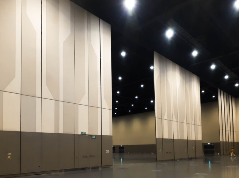 Operable Walls_Hufcor 600 Model LP - kwik-wall.com